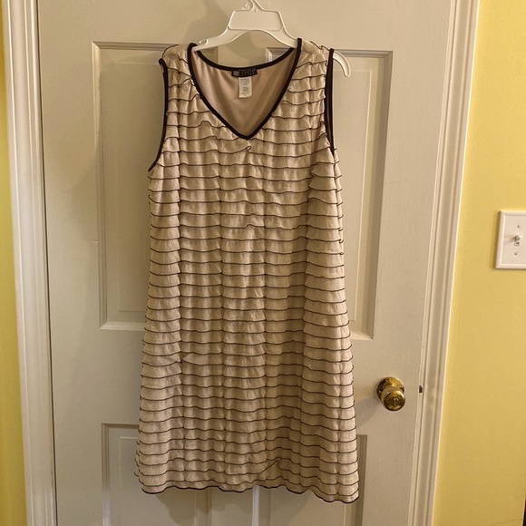 Carole Little | Dresses | Carole Little Tiered Cocktail Dress | Poshmark